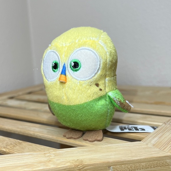 Universal | Toys | The Secret Life Of Pets Sweetpea Bird 3 Plush Toy ...